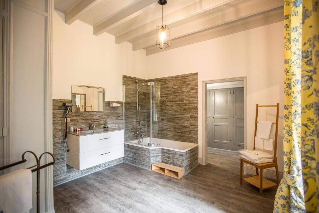 Kasteel overnachting Chateau de Bournet, hartje Ardèche [F]